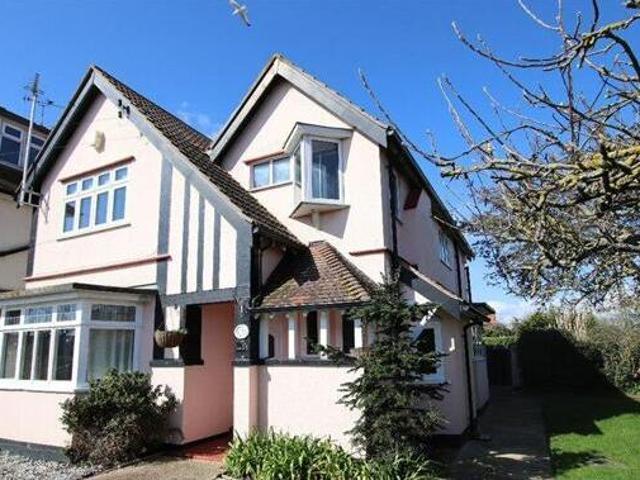 4 Bedroom Detached House For Sale In Clacton On Sea