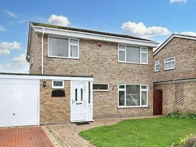 4 Bedroom Detached House For Sale In Clacton On Sea