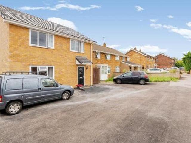 4 Bedroom Detached House For Sale In Clapham