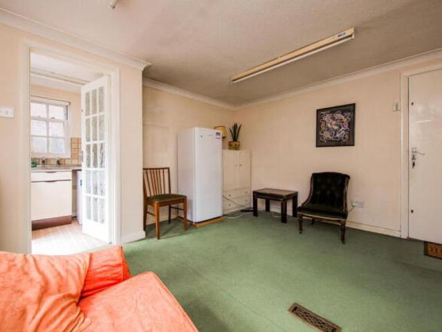 4 bedroom detached house for sale in Clarendon Way, Tunbridge Wells, TN2
