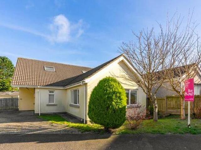 4 Bedroom Detached House For Sale In Claughbane Avenue