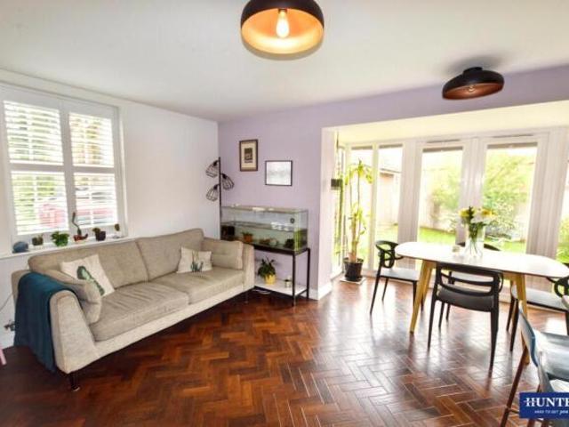 4 bedroom detached house for sale in Clayhill Field, Wigston, LE18