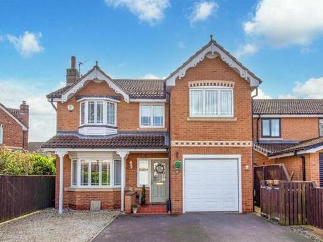 4 Bedroom Detached House For Sale In Clayton West