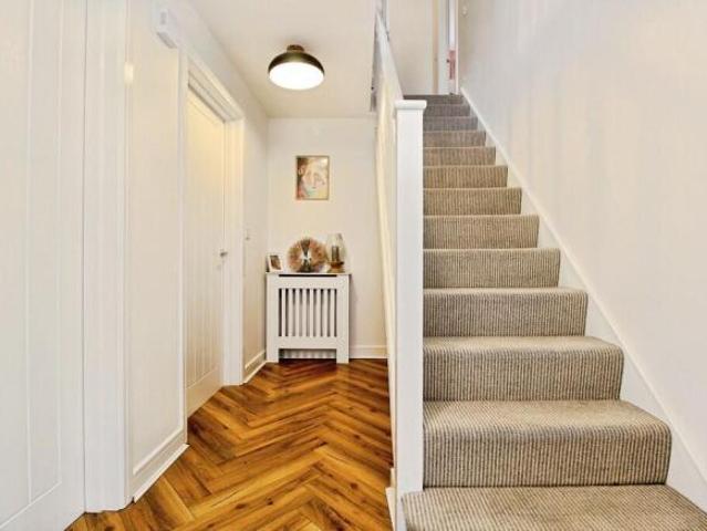 4 bedroom detached house for sale in Clayton Wood Road, Lawnswood, Leeds, LS16