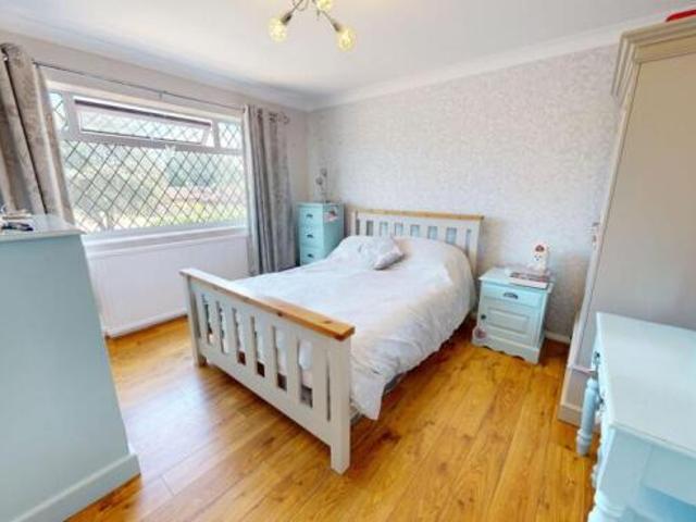 4 bedroom detached house for sale in Clayworth Drive, Bessacarr, Doncaster, DN4