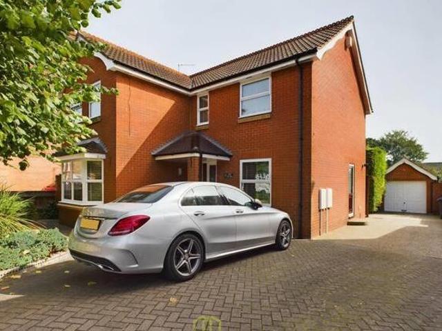 4 Bedroom Detached House For Sale In Cleethorpes