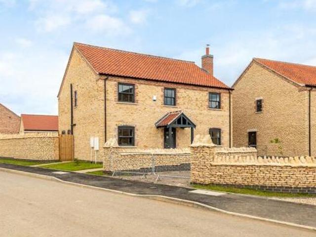 4 Bedroom Detached House For Sale In Cleveland Avenue