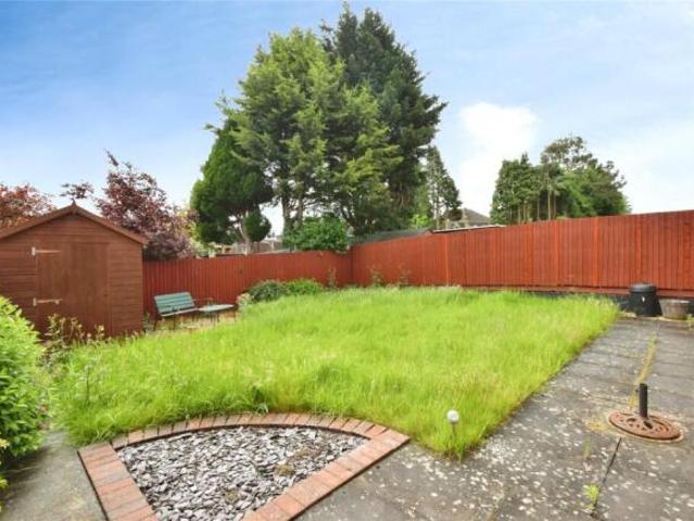 4 bedroom detached house for sale in Cleveland Road, Wigston, Leicestershire, LE18