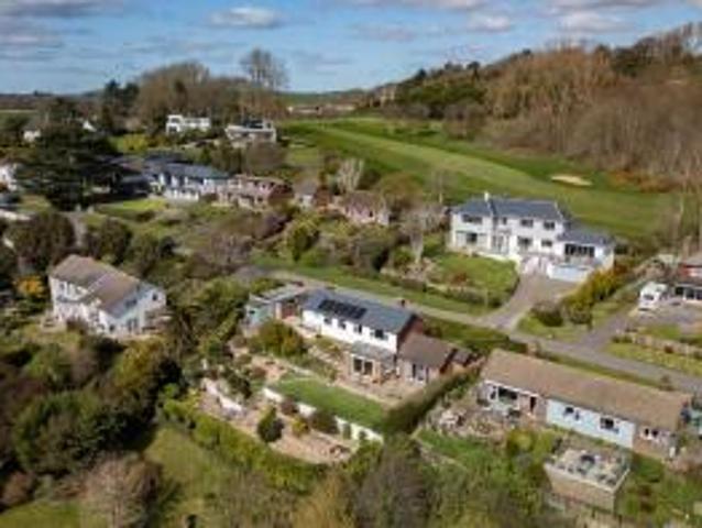 4 bedroom detached house for sale in Cliff Road, Hythe, CT21