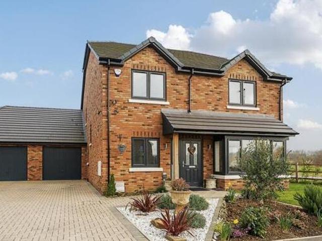 4 Bedroom Detached House For Sale In Clifton