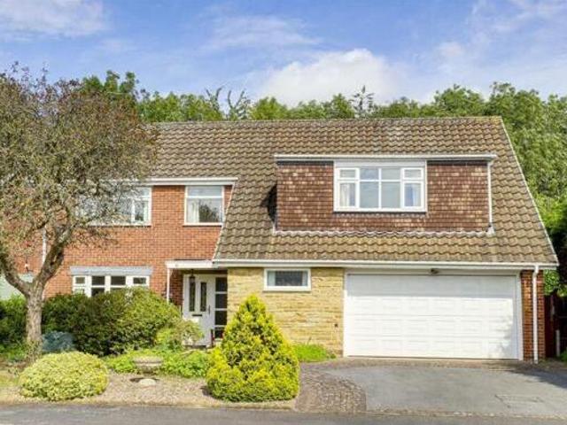 4 Bedroom Detached House For Sale In Clifton Village, Nottinghamshire