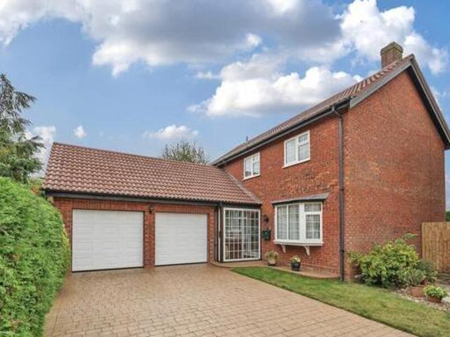 4 Bedroom Detached House For Sale In Clifton, Shefford