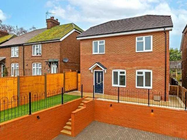 4 Bedroom Detached House For Sale In Clophill, Bedfordshire