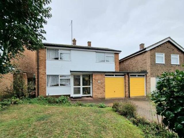 4 Bedroom Detached House For Sale In Clophill, Bedfordshire