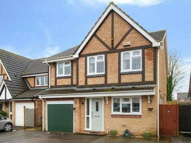 4 bedroom detached house for sale in Clover Gardens Ludgershall SP11