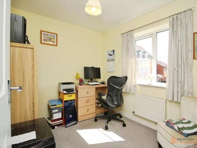 4 bedroom detached house for sale in Clover Way, Syston, LE7