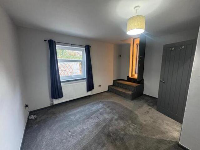 4 bedroom detached house for sale in Crag Hill Road, Thackley, Bradford, BD10