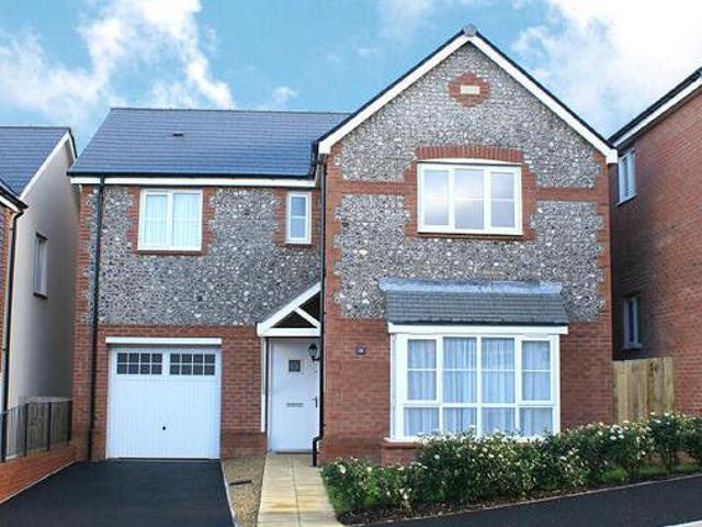 4 Bedroom Detached House For Sale In Cranbrook, Exeter