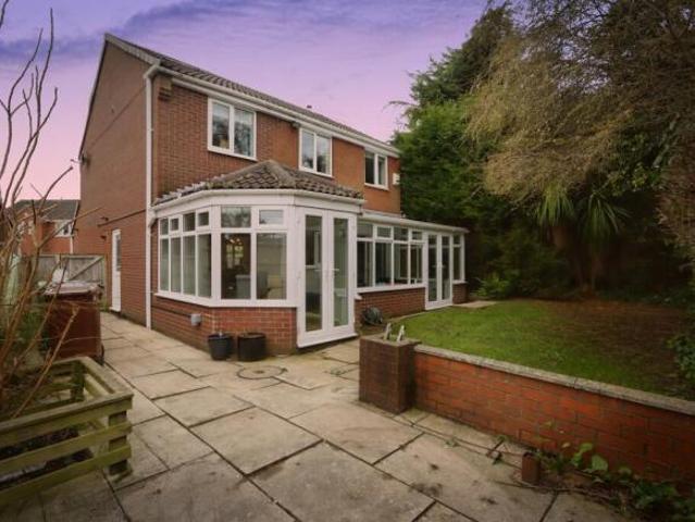 4 bedroom detached house for sale in Cranewells Drive, LEEDS, LS15