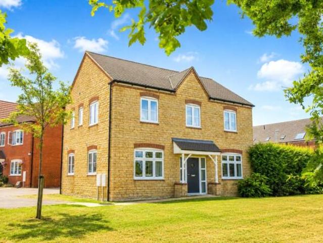 4 bedroom detached house for sale in Cranes Bill Mead, Hardwicke, Gloucester, GL2