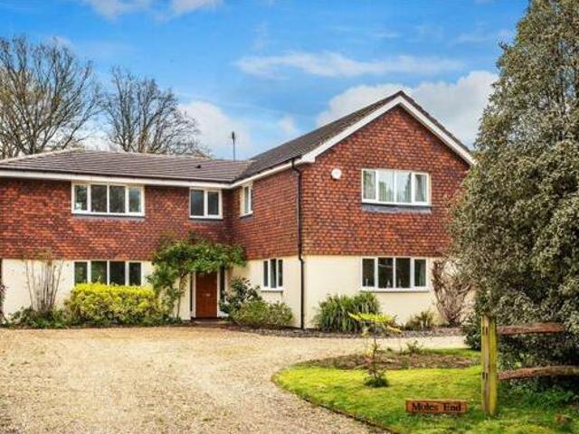 4 Bedroom Detached House For Sale In Cranleigh, Surrey