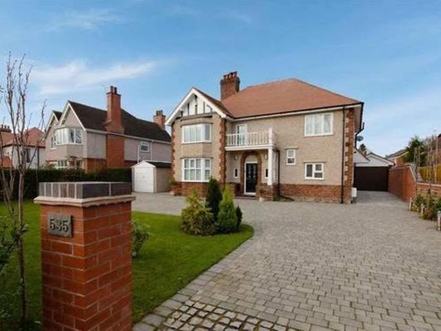 4 bedroom detached house for sale in Crewe Road Wistaston Crewe Cheshire CW2