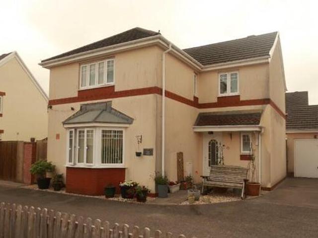 4 Bedroom Detached House For Sale In Croespenmaen