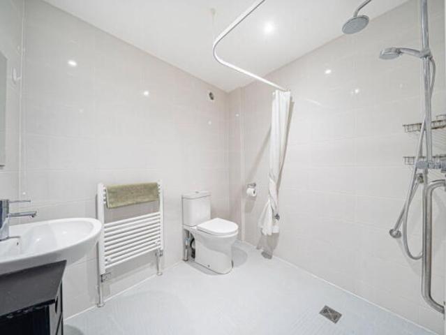 4 bedroom detached house for sale in Croft Road, Oakley, Basingstoke, RG23 7LA, RG23