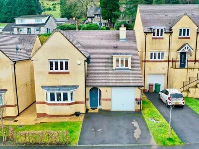 4 Bedroom Detached House For Sale In Cross Keys