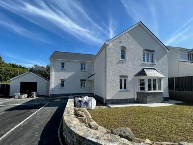 4 Bedroom Detached House For Sale In Cross Inn, New Quay