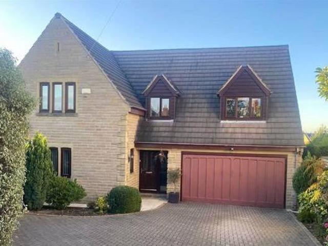 4 bedroom detached house for sale in Cross Street Norristhorpe Liversedge WF15 WF15
