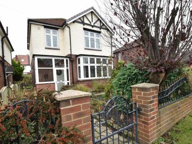 4 Bedroom Detached House For Sale In Crossgates, Leeds