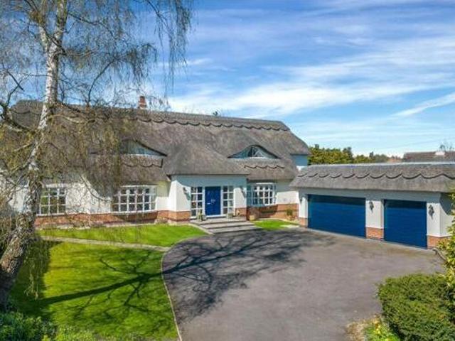 4 Bedroom Detached House For Sale In Cropwell Butler, Nottingham