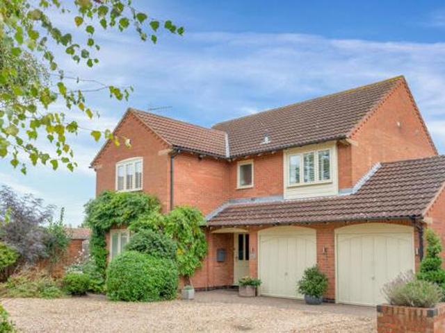 4 Bedroom Detached House For Sale In Cropwell Butler