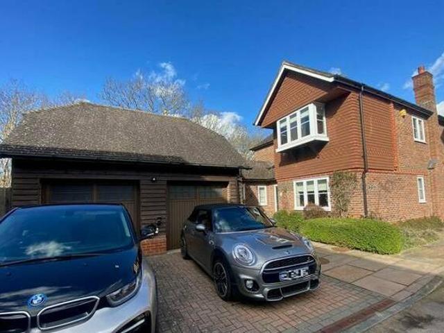 4 bedroom detached house for sale in Crown Wood Forest Row East Sussex RH18