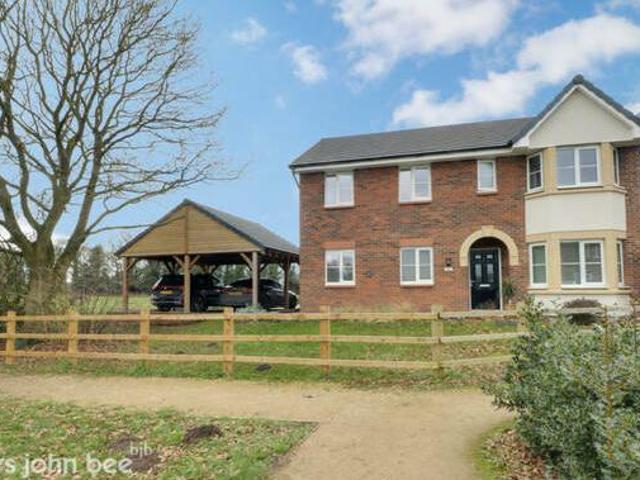4 bedroom detached house for sale in Crowson Drive Alsager ST7