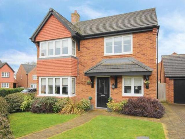 4 Bedroom Detached House For Sale In Cuddington