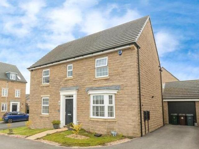 4 Bedroom Detached House For Sale In Cullingworth