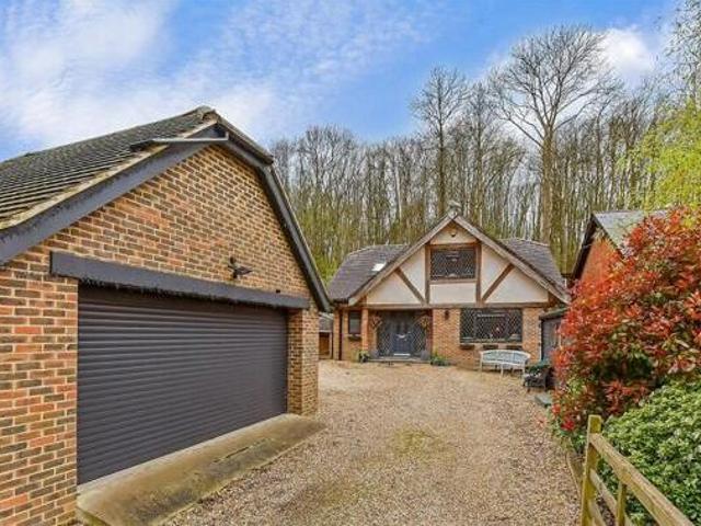 4 Bedroom Detached House For Sale In Culverstone, Meopham
