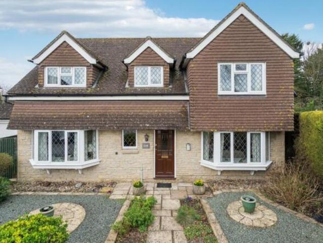 4 bedroom detached house for sale in Cumnor Village, Oxford, OX2