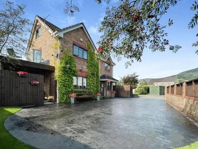 4 Bedroom Detached House For Sale In Cwmavon, Port Talbot