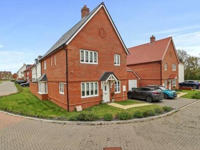 4 Bedroom Detached House For Sale In Amberstone