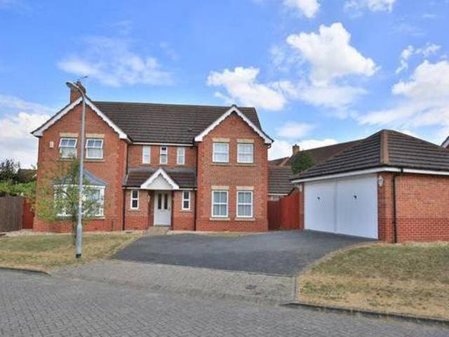 4 bedroom detached house for sale in Amethyst Close Sleaford NG34