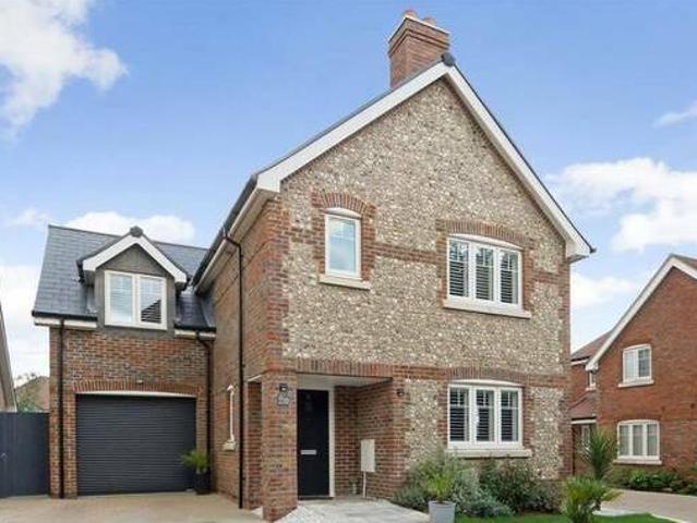4 bedroom detached house for sale in Abbots Field Yapton BN18