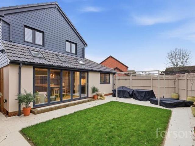 4 bedroom detached house for sale in Abenberg Way, Hutton, CM13