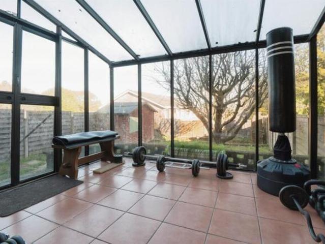 4 bedroom detached house for sale in Aberdour Close, Southampton, SO18