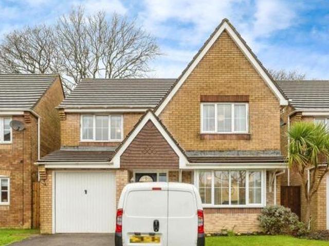 4 Bedroom Detached House For Sale In Abertawe, Meadow Rise