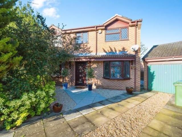 4 bedroom detached house for sale in Adur Close, West End, Southampton, SO18