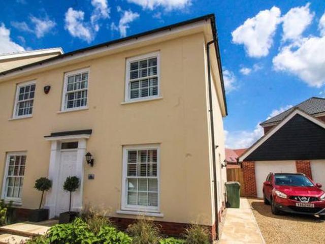 4 bedroom detached house for sale in Adcock Drive Sprowston NR7