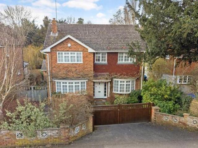4 Bedroom Detached House For Sale In Alton